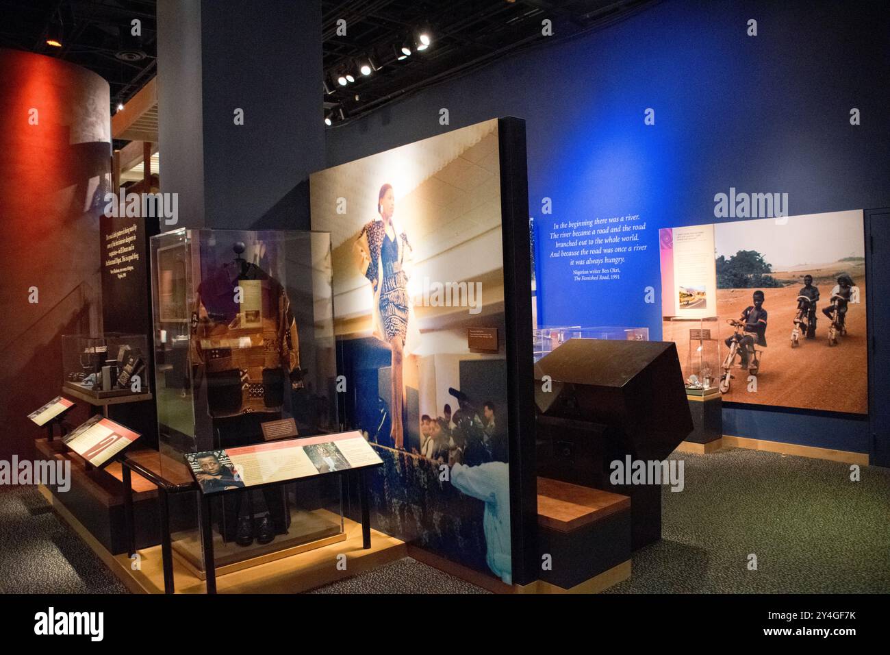 Documenting natural history hi-res stock photography and images - Alamy