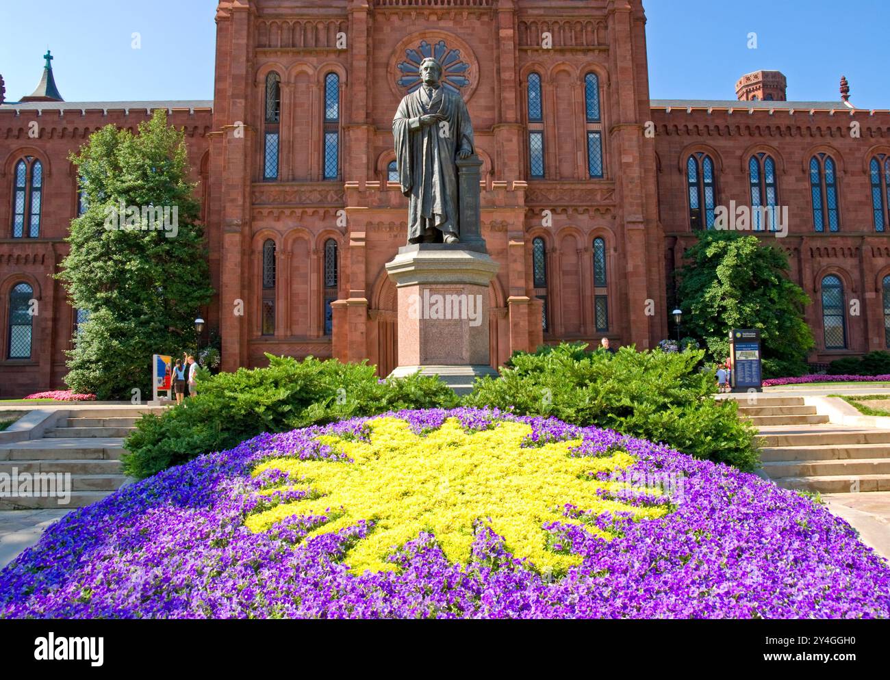 WASHINGTON DC — The bronze statue of James Smithson, founder of the ...