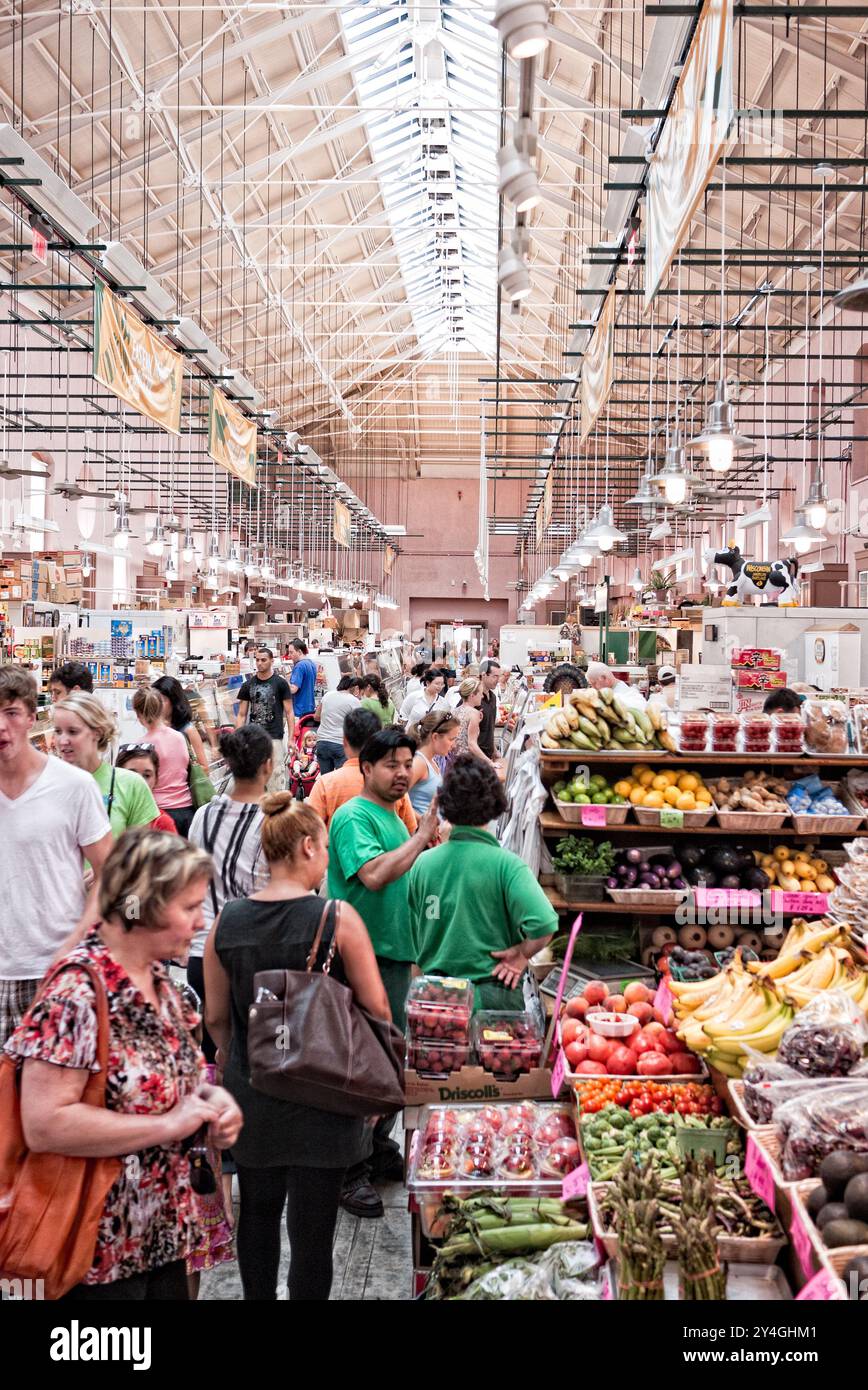 WASHINGTON, DC — Fresh fruits and vegetables are displayed for sale ...