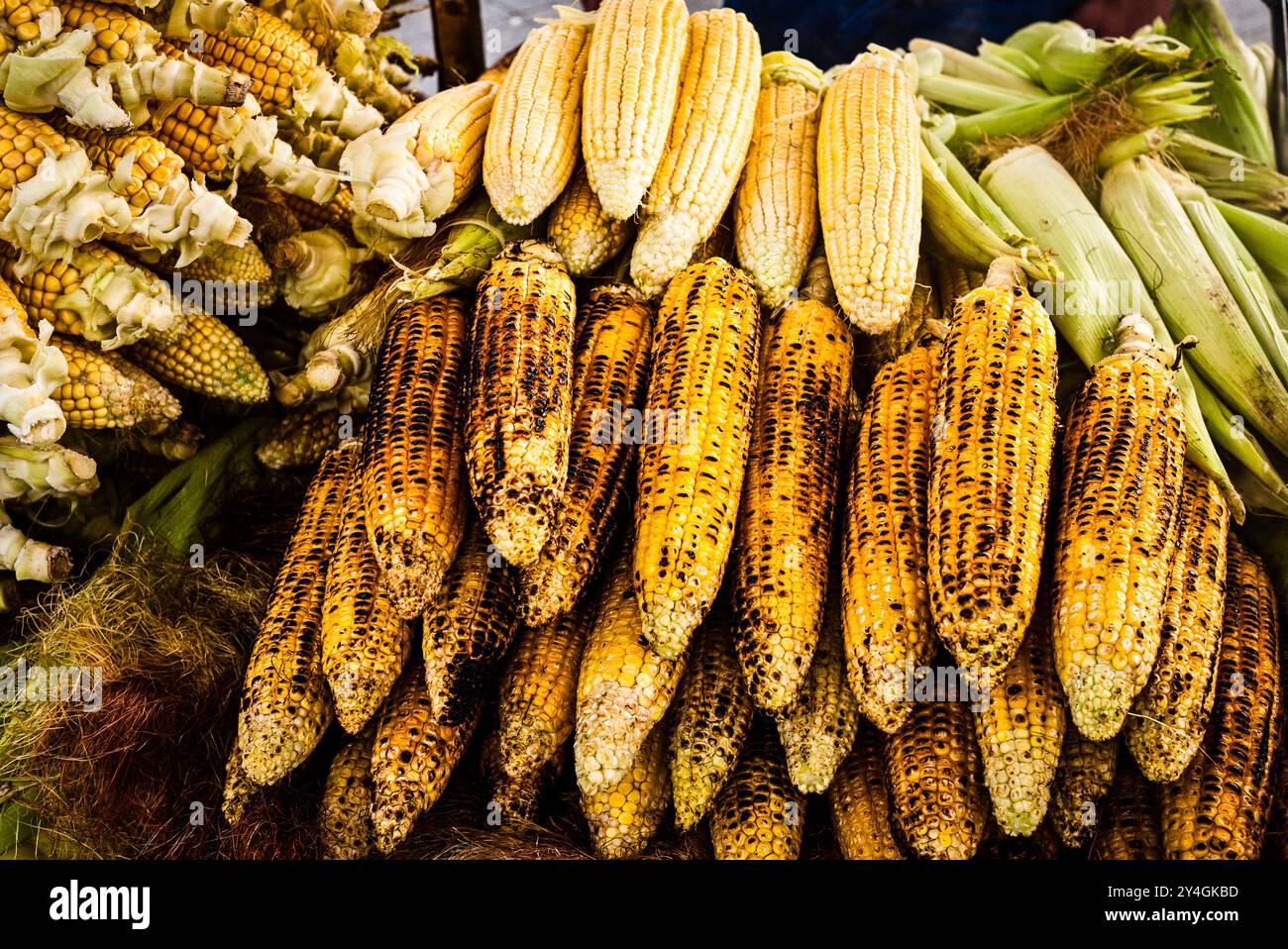 Grilled corn in istanbul hi-res stock photography and images - Alamy