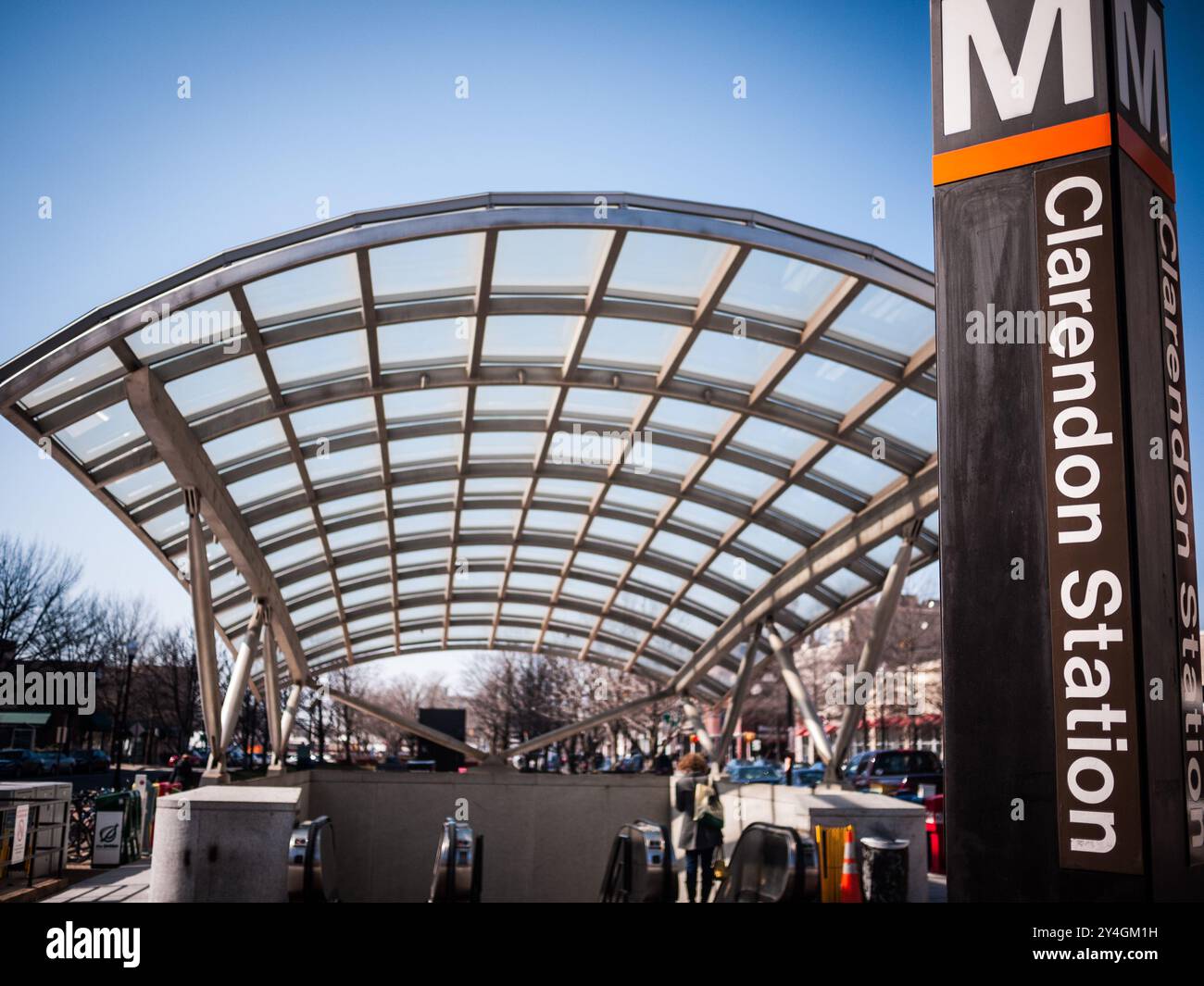 Clarendon station photos hi-res stock photography and images - Alamy