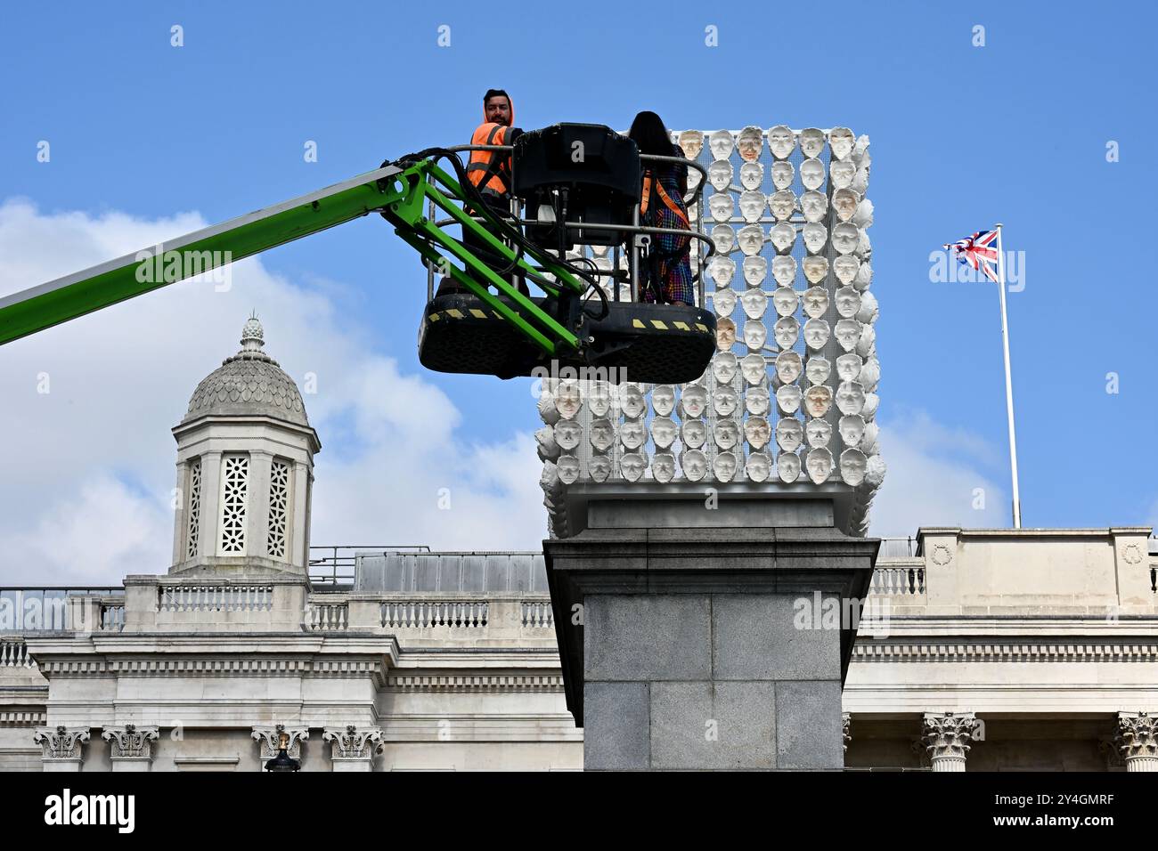 Installings hi-res stock photography and images - Alamy