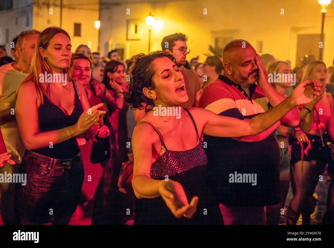 Joyous crowd hi-res stock photography and images - Alamy