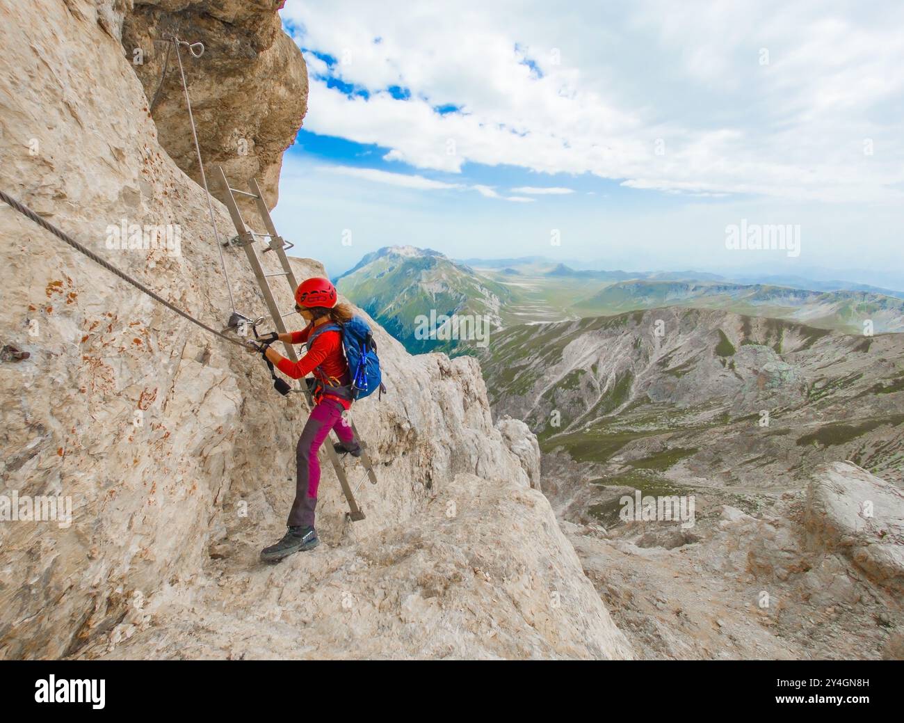 Gran Sasso, Italy - The path to red Bivacco Bafile refuge, above 2700 ...