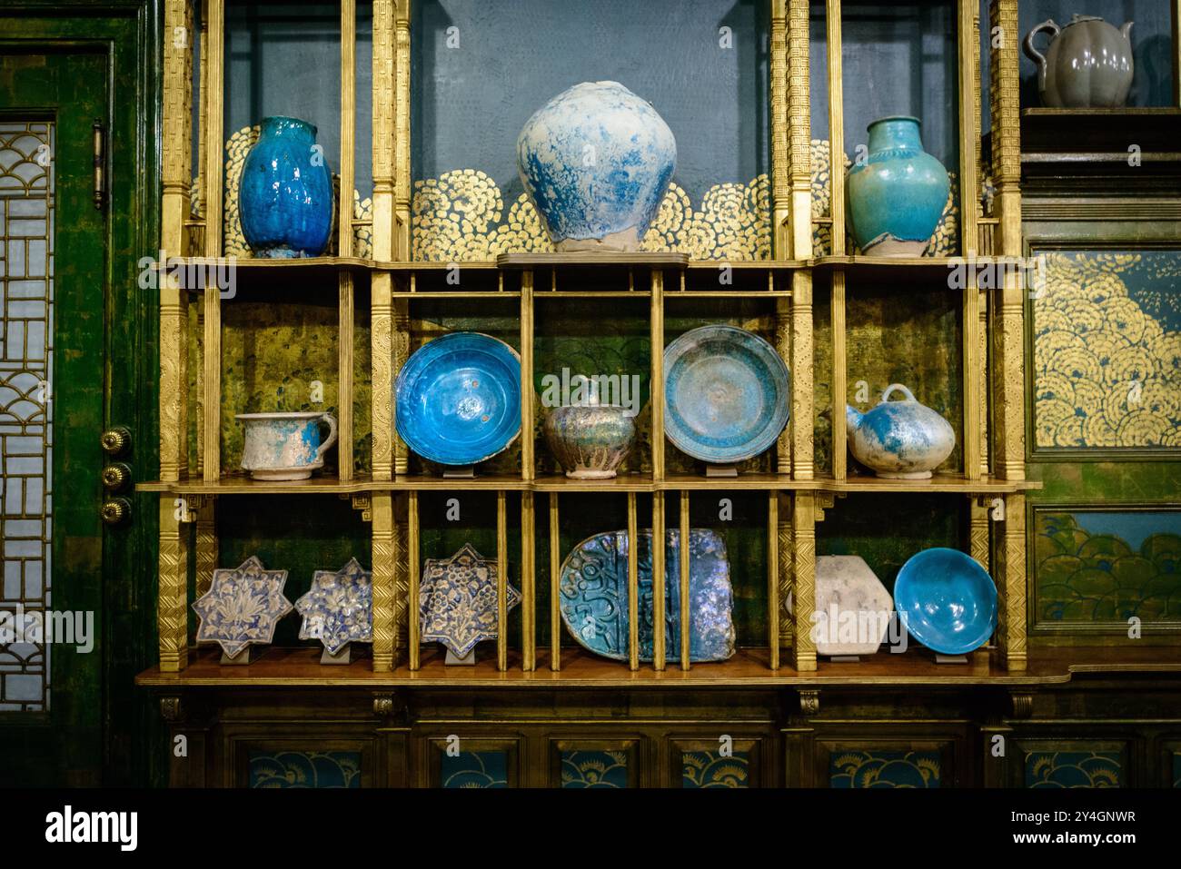 Freer Gallery of Art Peacock Room Display Items. Originally part of a ...