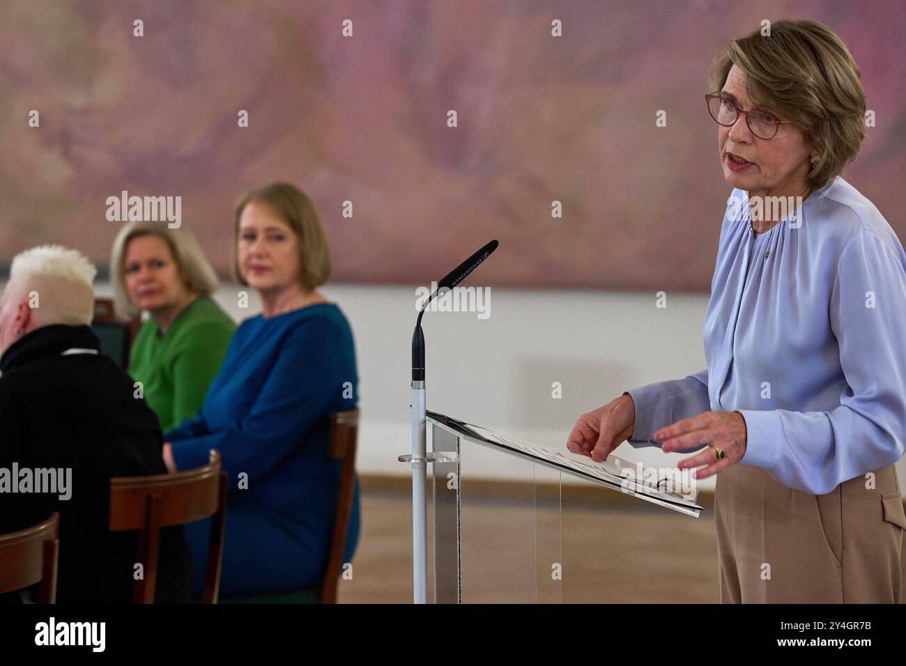 Round-Table zu sexualisierter Gewalt gegen Kinder und Jugendliche zum ...