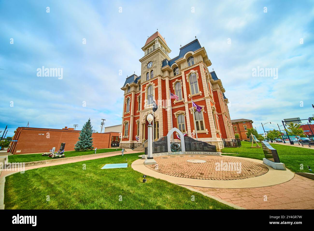 Defiance County Courthouse and Veterans Memorial Low Angle View Stock ...