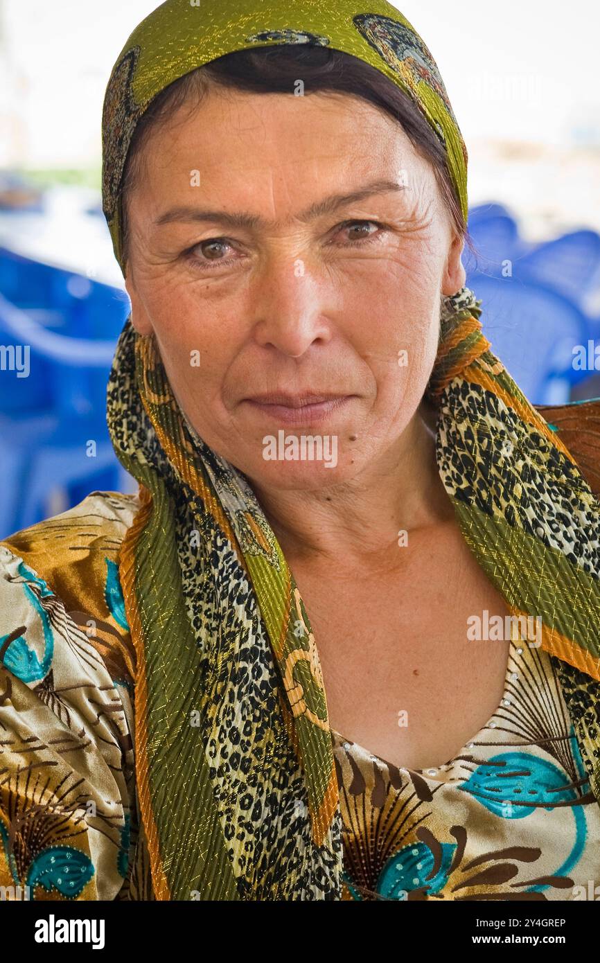 Uzbekistan, Surrounding of Khiva, woman portrait Stock Photo - Alamy