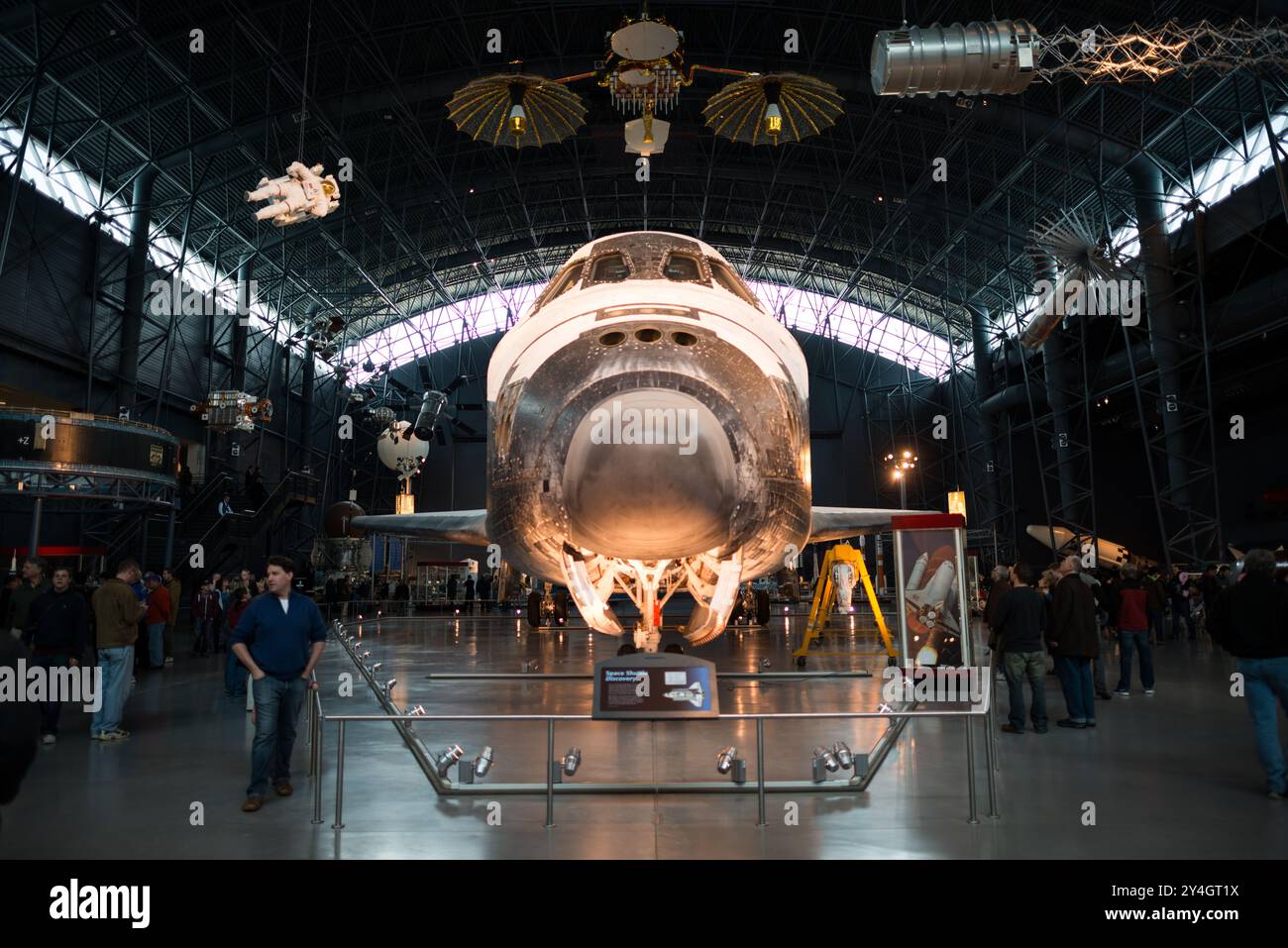 Space Shuttle Discovery Udvar-Hazy Center Chantilly Virginia ...