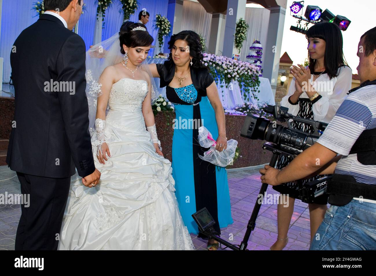Uzbekistan, Samarkand, Wedding party Stock Photo - Alamy