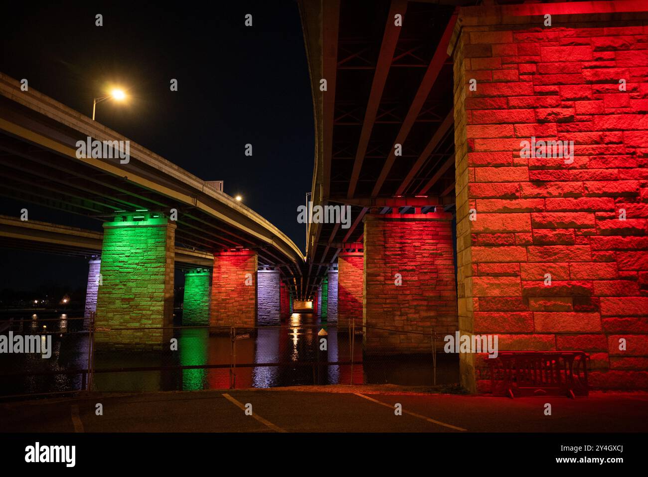 Francis Case Memorial Bridge Holiday Lights Washington DC // WASHINGTON ...