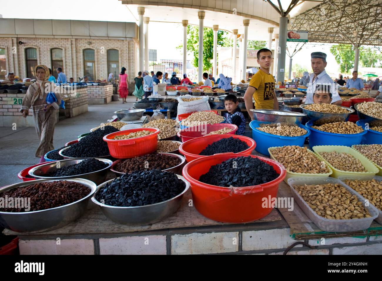 Uzbekistan, Margilan, traditional market Stock Photo - Alamy
