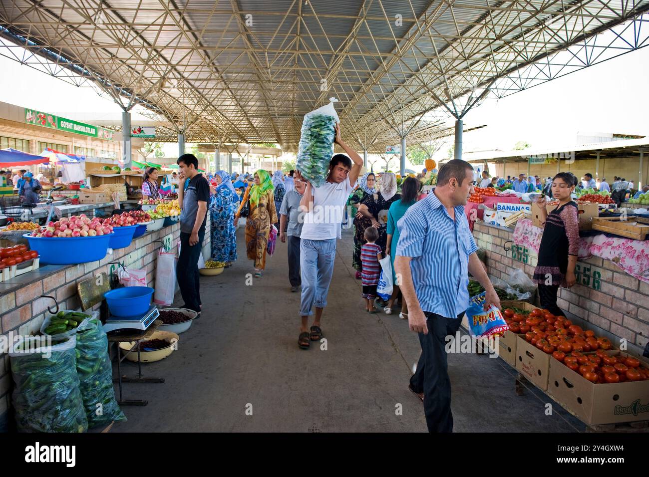 Margilan market hi-res stock photography and images - Alamy
