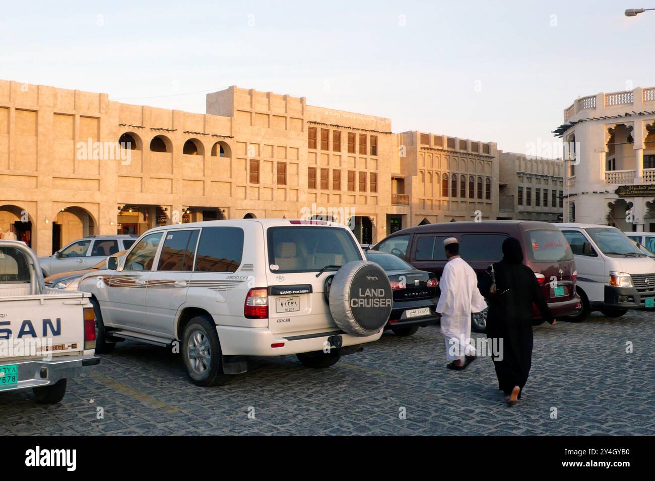 Car parking, Doha (Qatar Stock Photo - Alamy