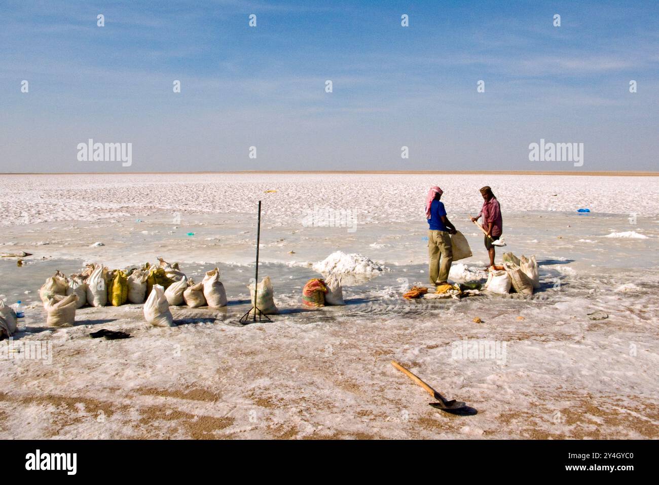 Mahoot salt flats, Sultanate of Oman Stock Photo - Alamy
