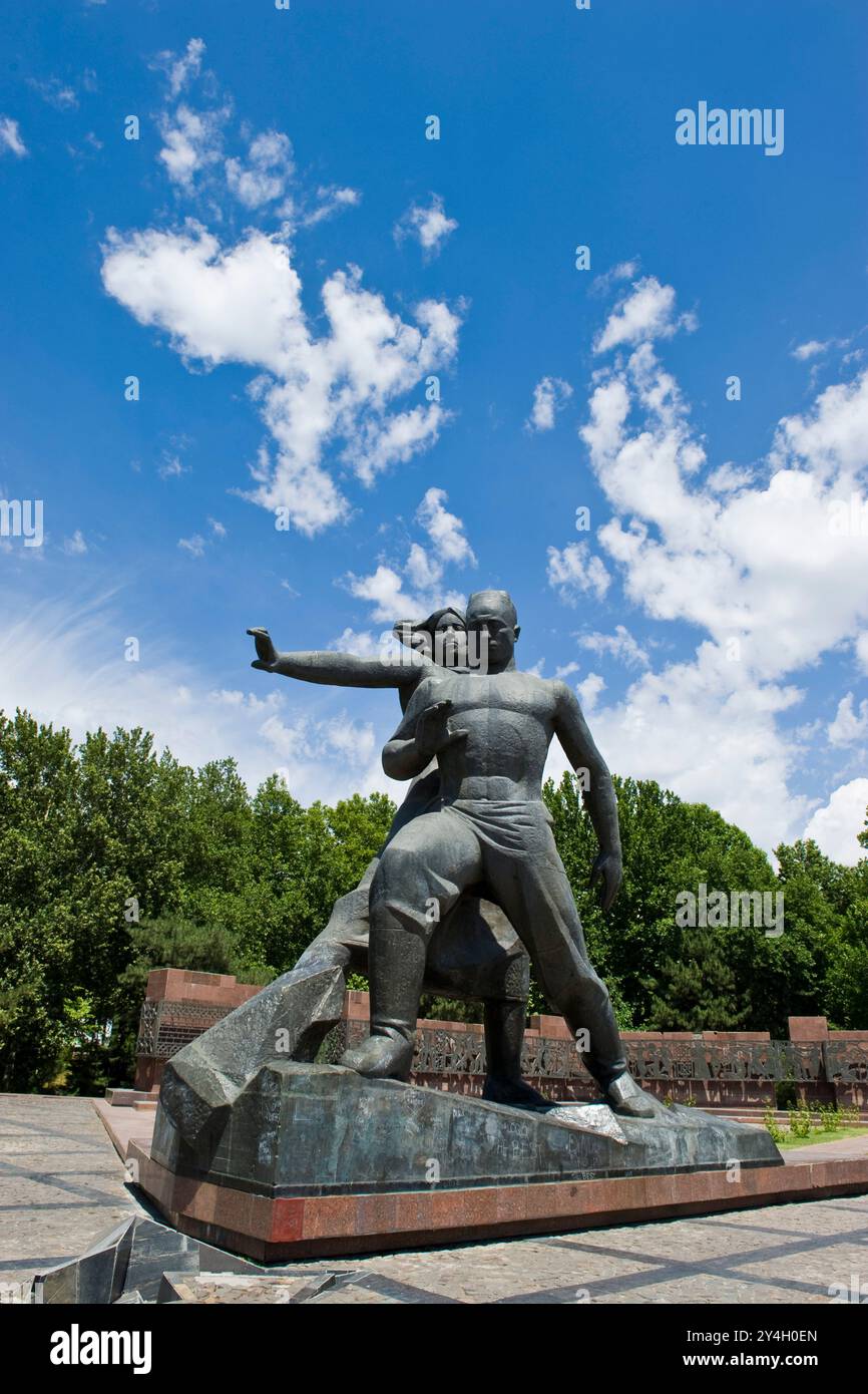 Uzbekistan, Tashkent, Earthquake monumet 1966 Stock Photo - Alamy