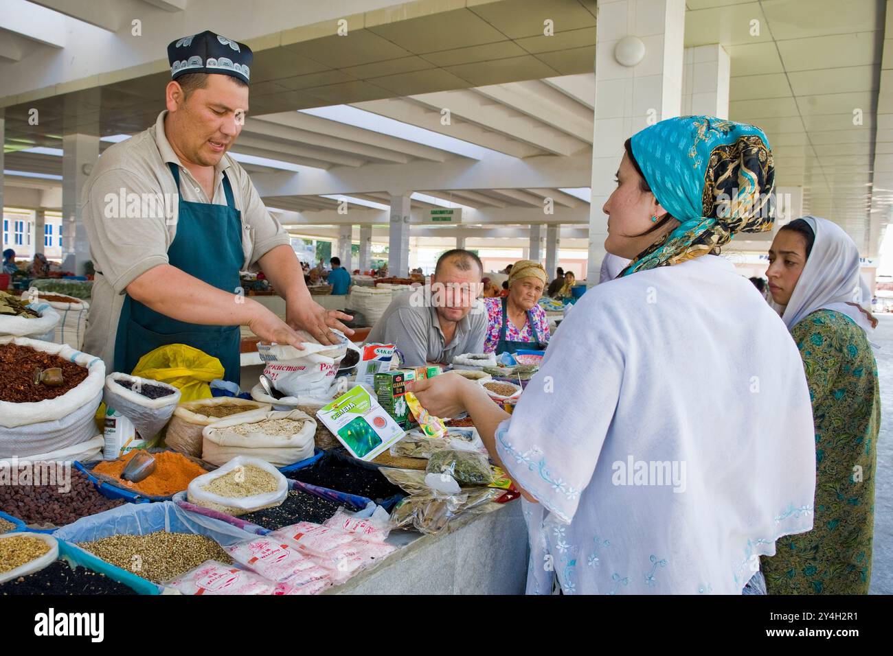 Uzbekistan, Samarkand, Siyob bazaar Stock Photo - Alamy