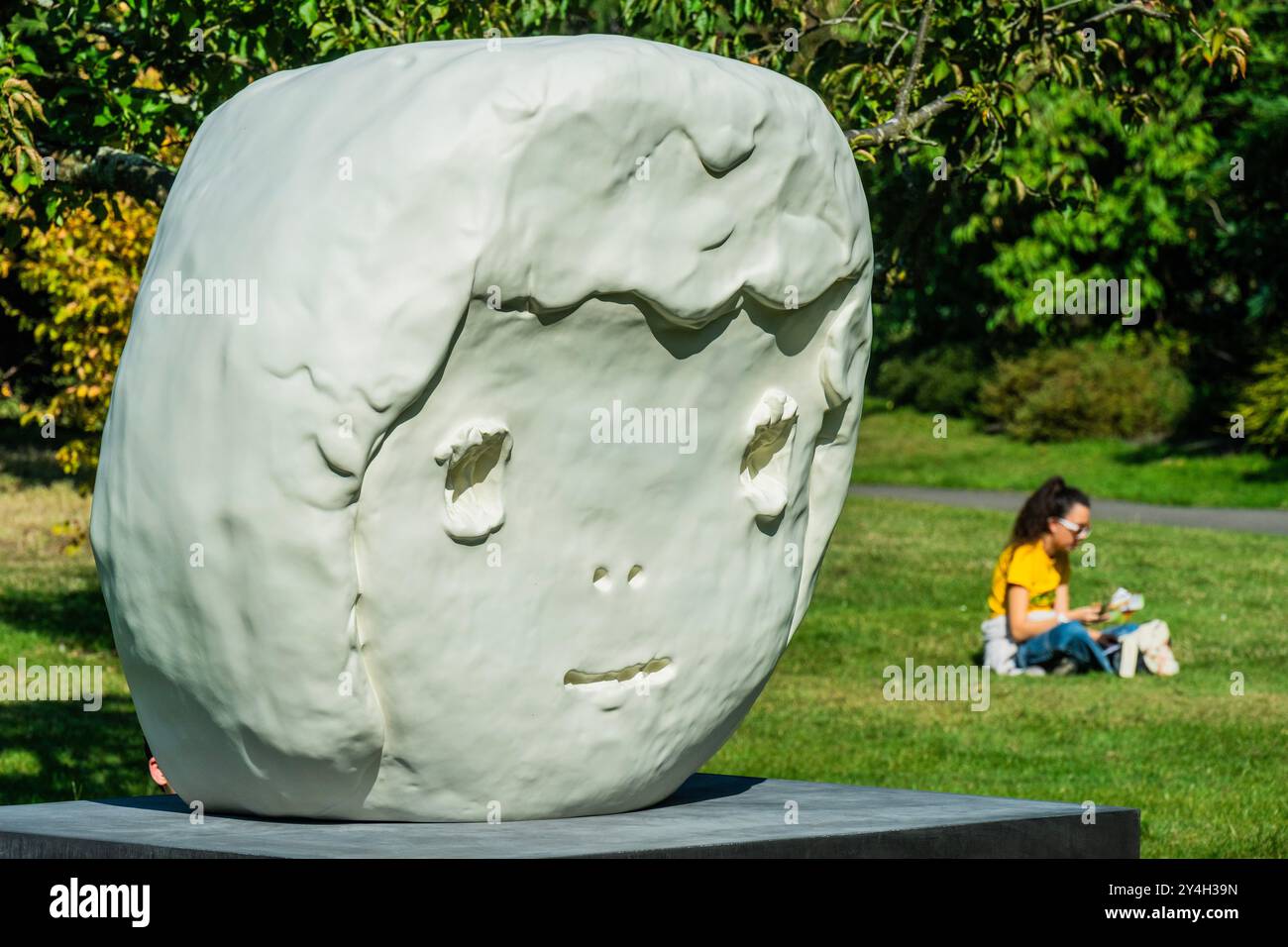 London, UK. 18th Sep, 2024. Yoshitomo Nara, ‘Ennui Head', 2020 ...