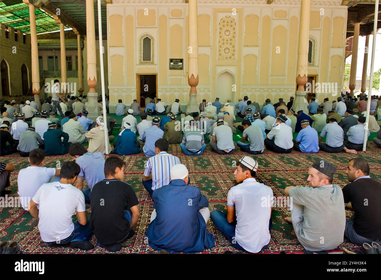 Uzbekistan, Samarkand, old mosque Stock Photo - Alamy