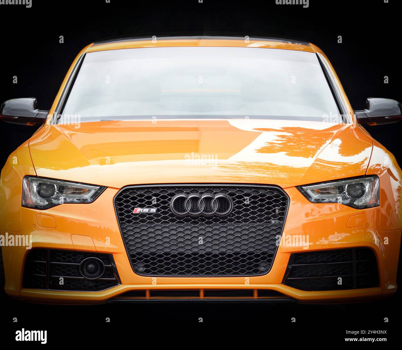Front of an Audi RS 5 Stock Photo - Alamy
