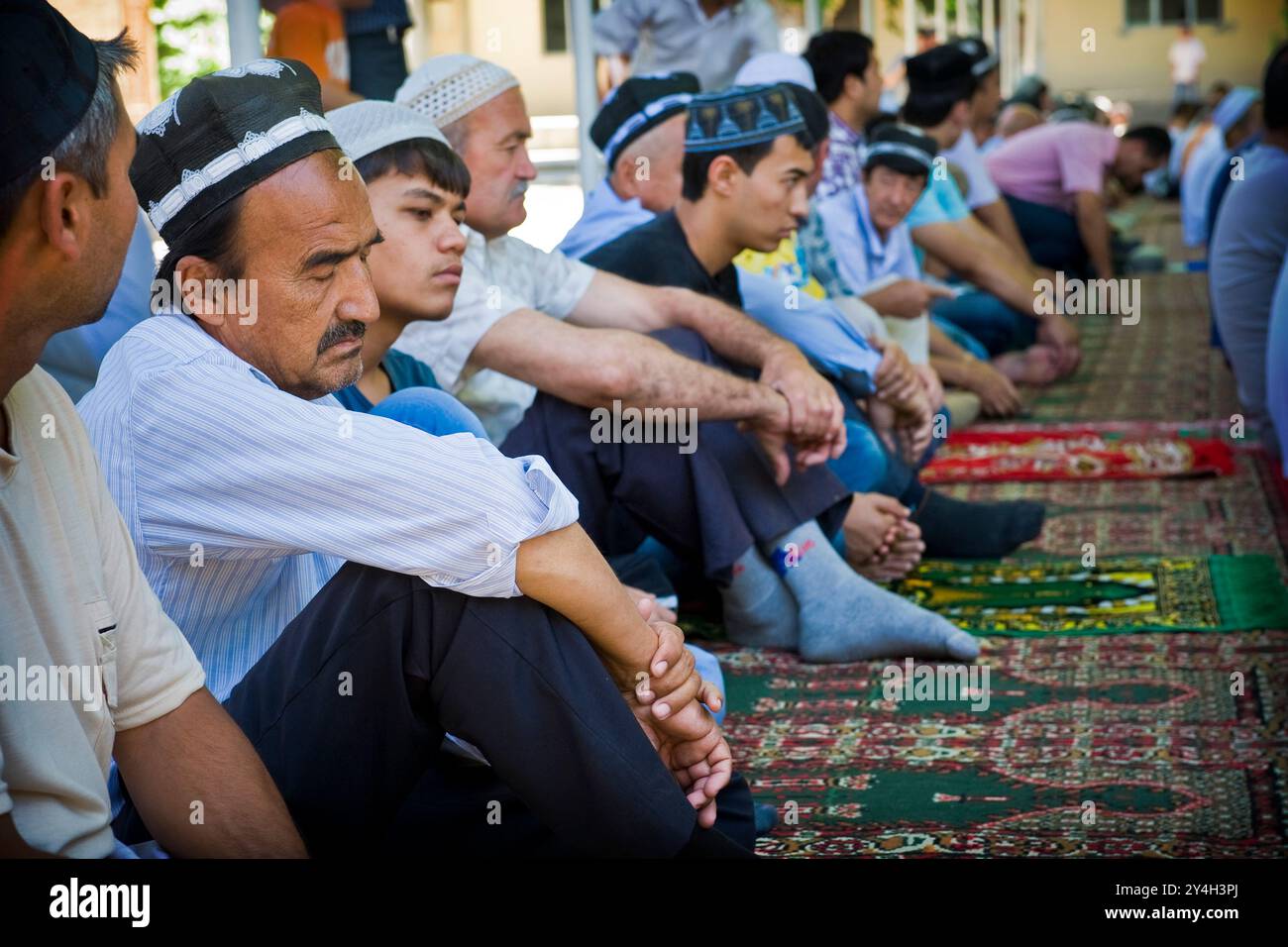Uzbekistan, Samarkand, old mosque Stock Photo - Alamy