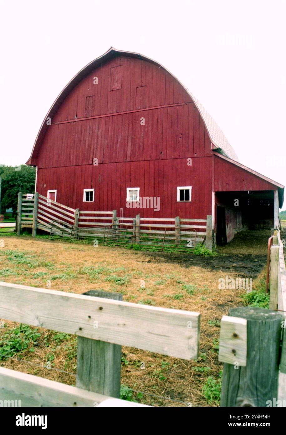 Large barn in Michigan, USA, approx. 1998 Stock Photo - Alamy