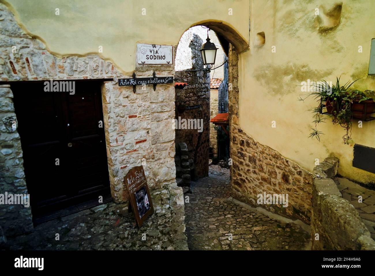 Medieval village of Fumone,Frosinone,Lazio,Italy Stock Photo - Alamy