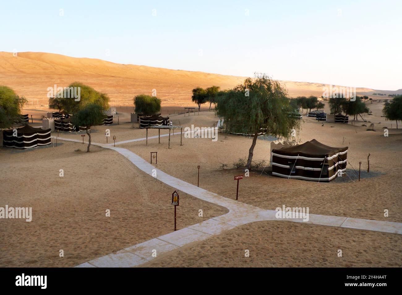 1000 And night resort, Wahiba desert (Oman Stock Photo - Alamy