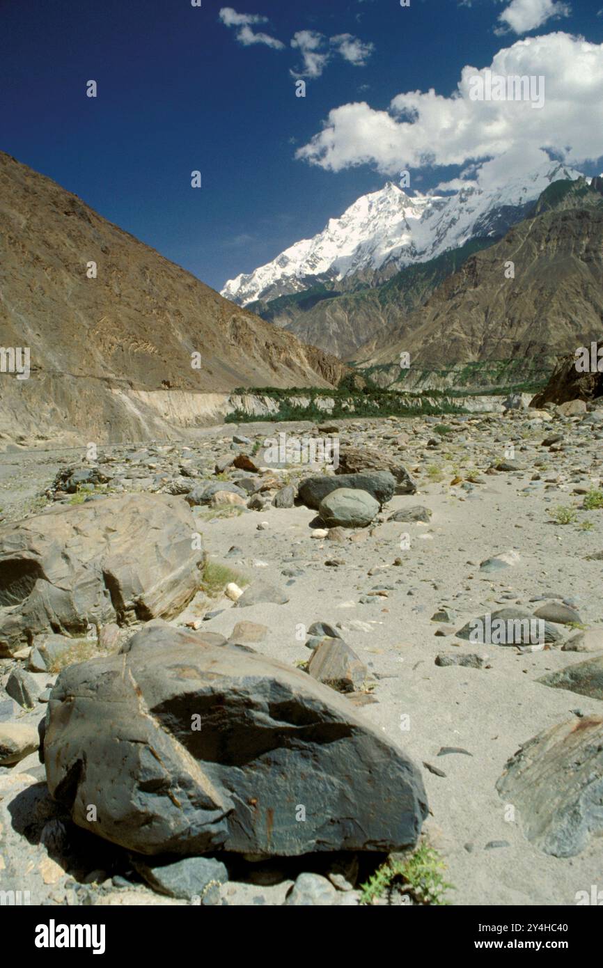 Silk road, Pakistan, Hunza valley Stock Photo - Alamy