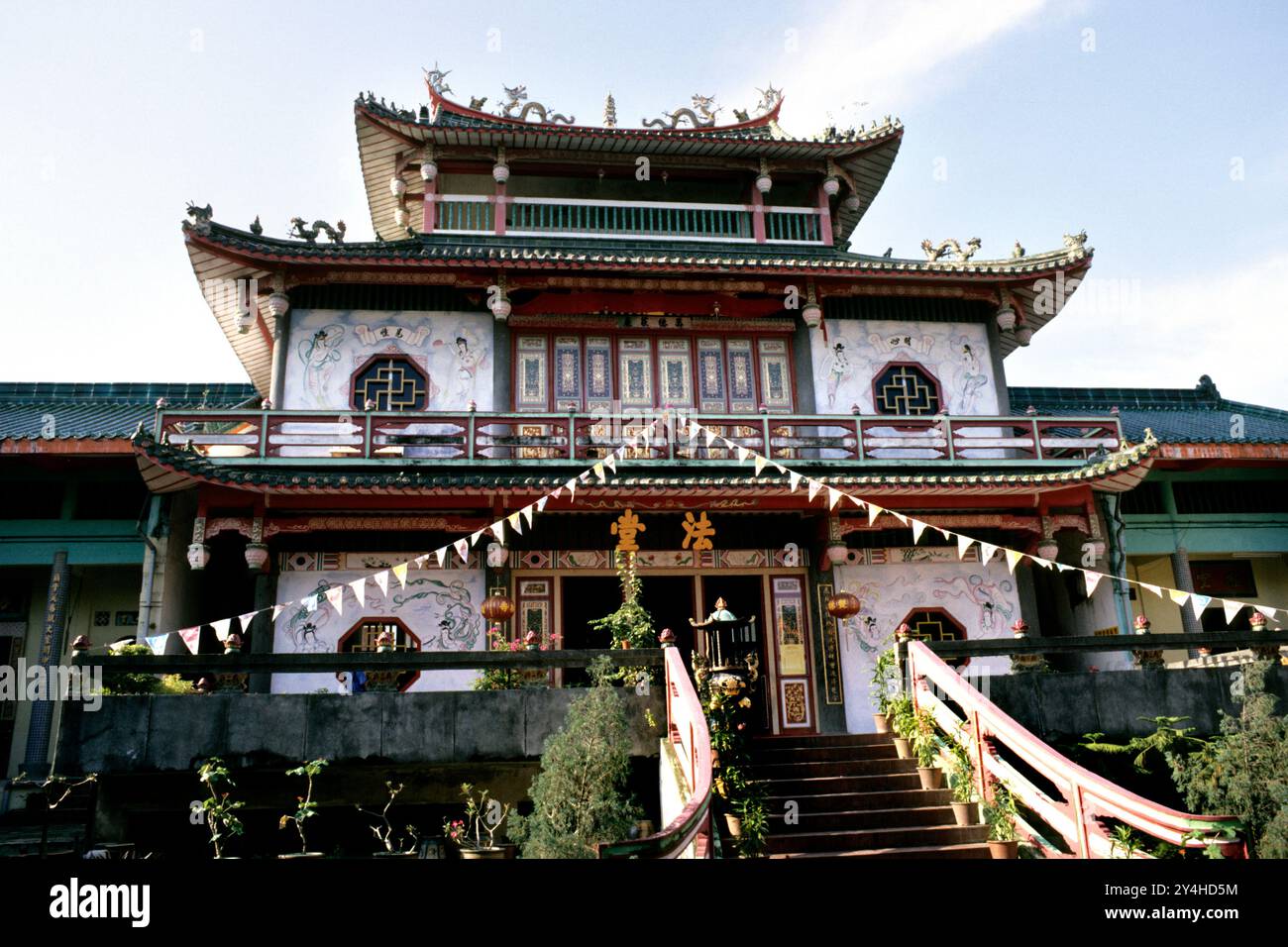 Asia. Singapore. The Chinese Quarter Pagoda Stock Photo - Alamy