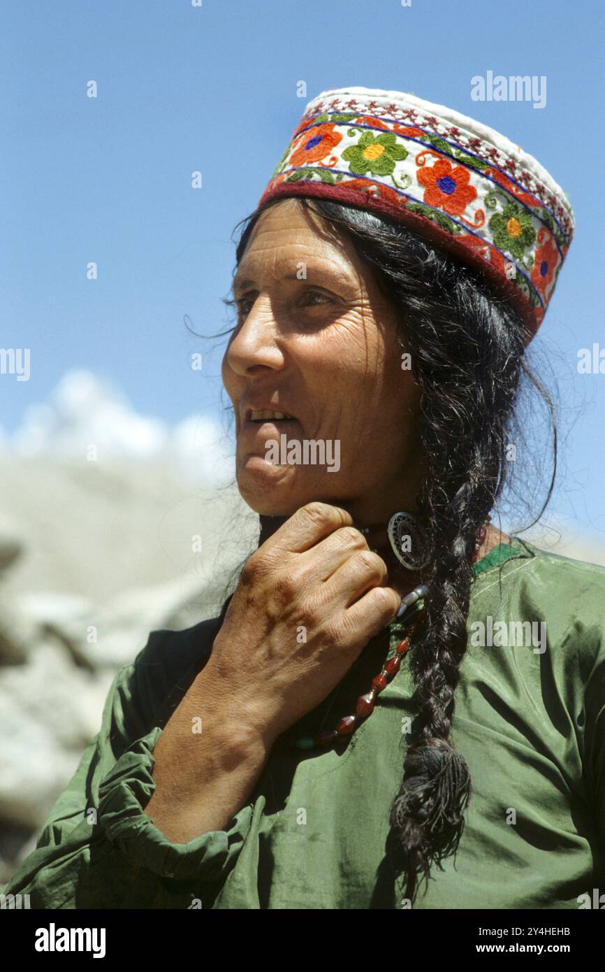 Asia. Pakistan. Hunza Woman (karimabad Stock Photo - Alamy