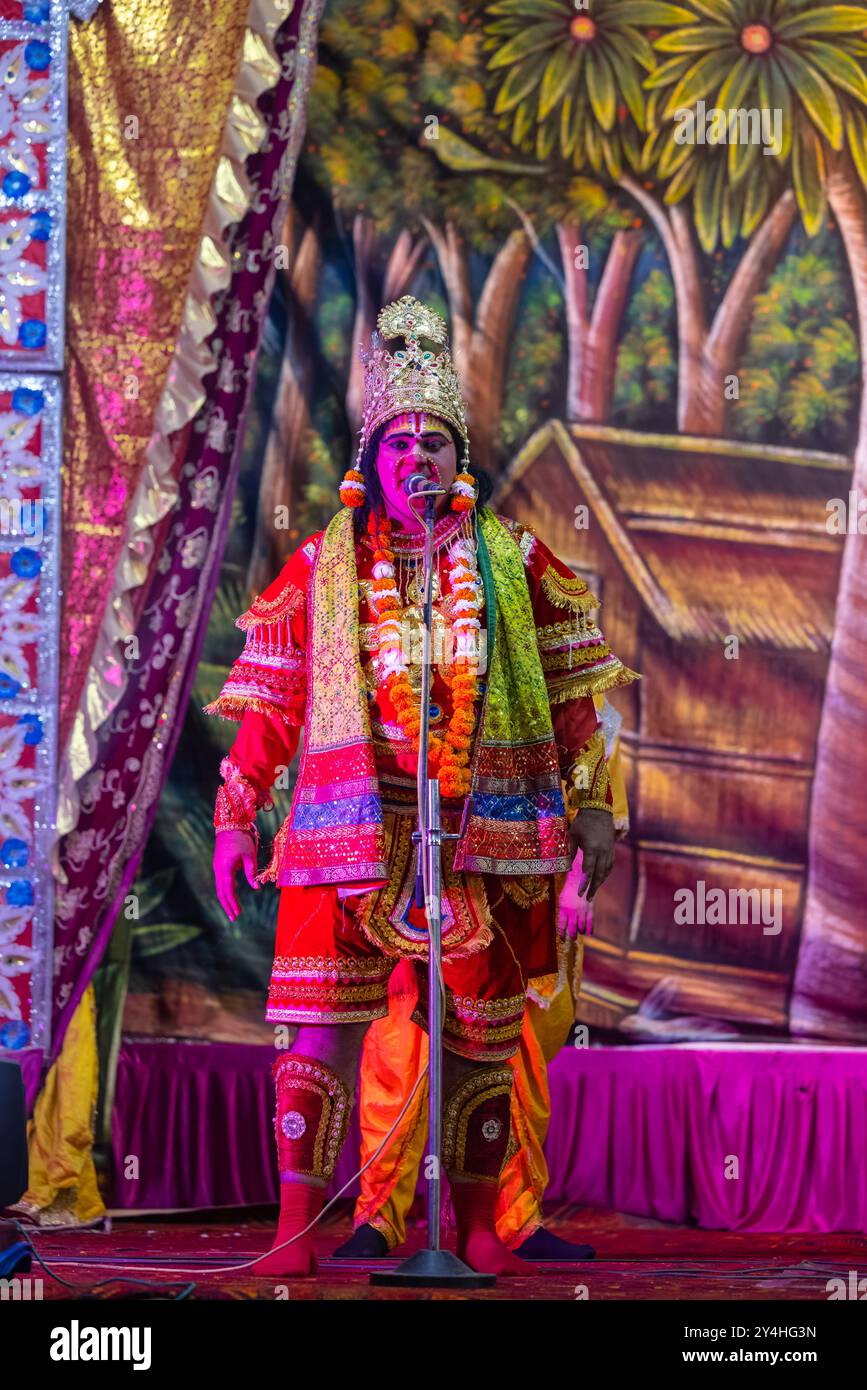 Portrait of the indian artists playing characters of hindu holy book ...