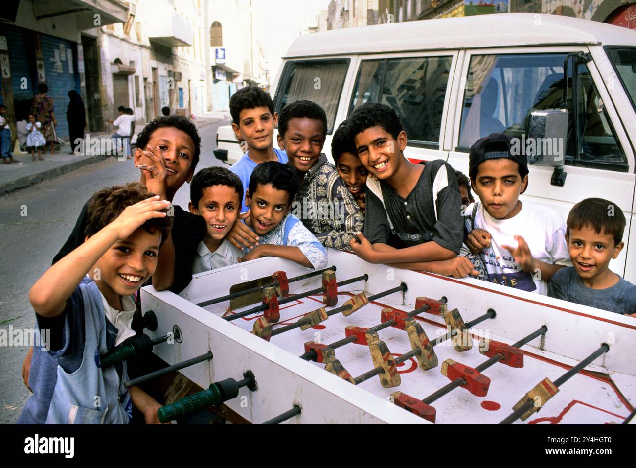 Children in aden yemen hi-res stock photography and images - Alamy