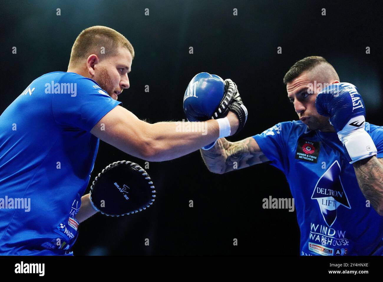 Mark Chamberlain (right) sparring during an open workout at Wembley ...