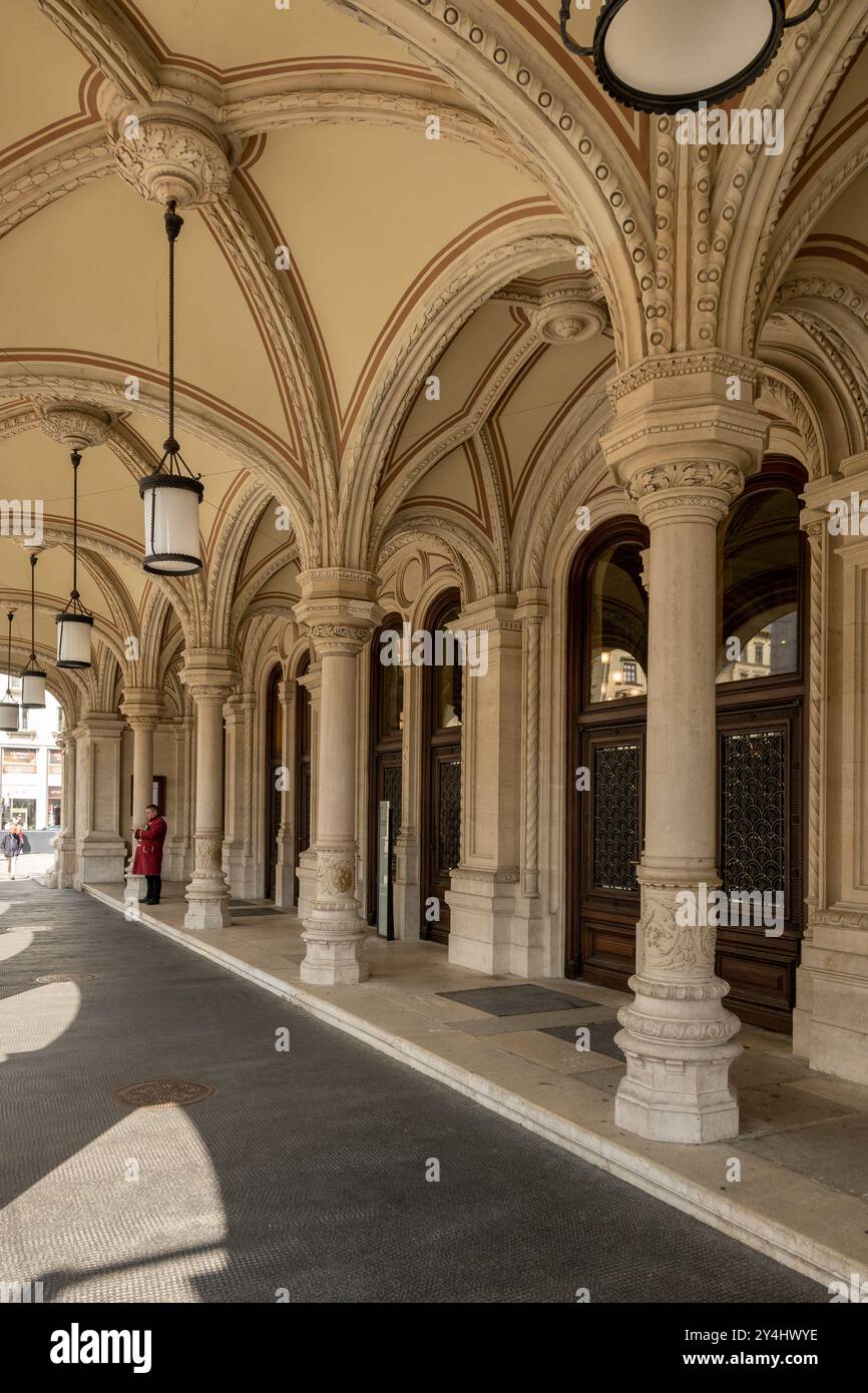 Arches of The Vienna State Opera House Stock Photo - Alamy