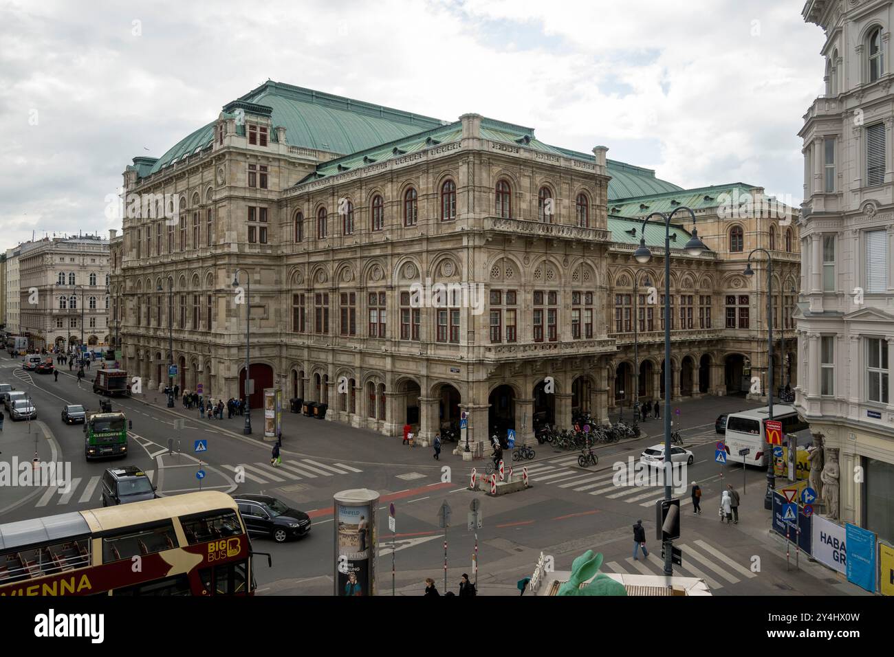 The Vienna State Opera House Stock Photo - Alamy