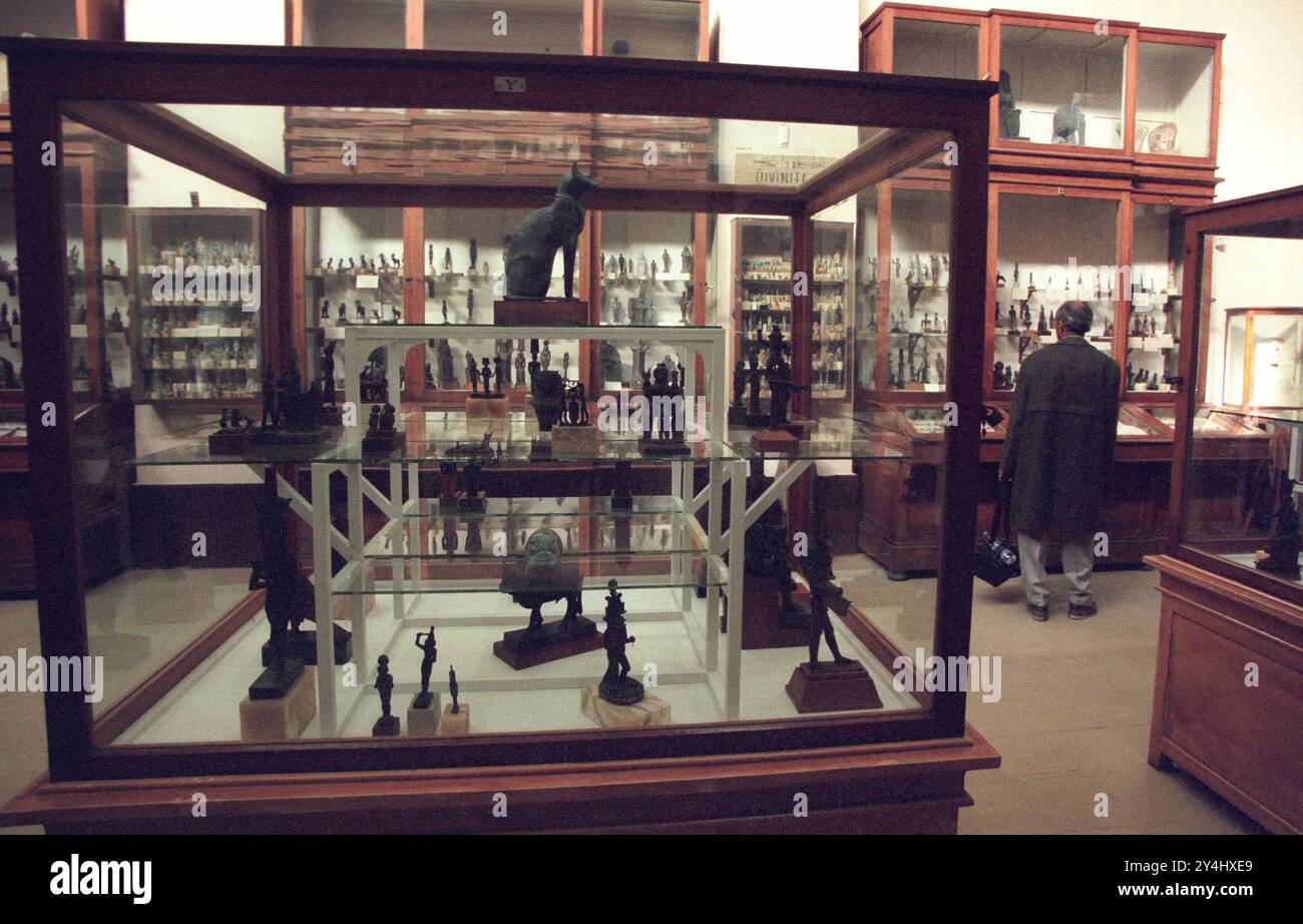 The Old Egyptian Museum with world's oldest collection of Pharaonic art ...