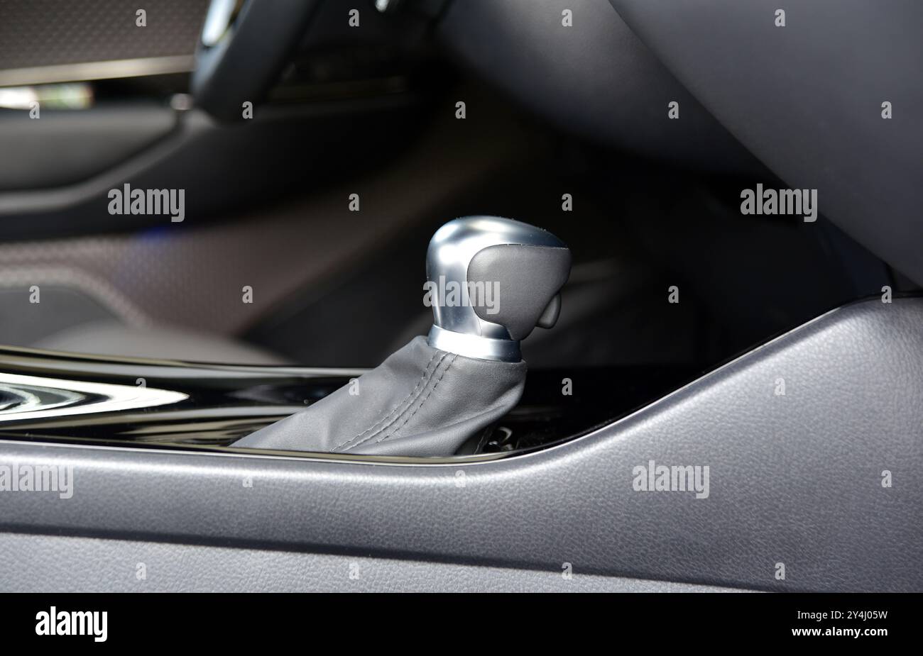 Automatic selector lever in the passenger car Stock Photo - Alamy