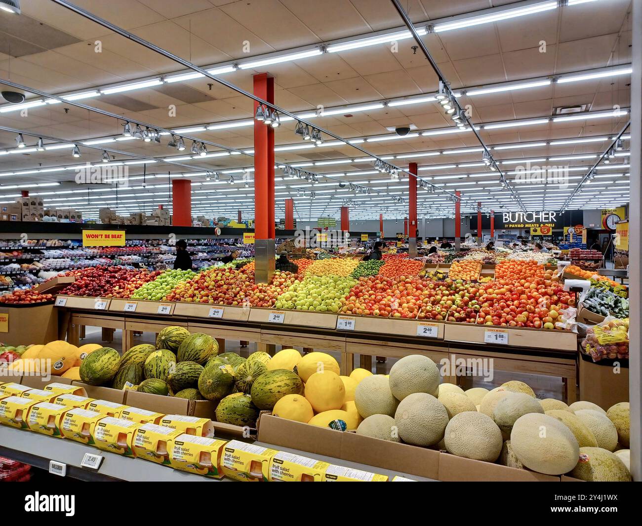 Toronto, On, Canada - August 23, 2024: Indoor view of the produce ...