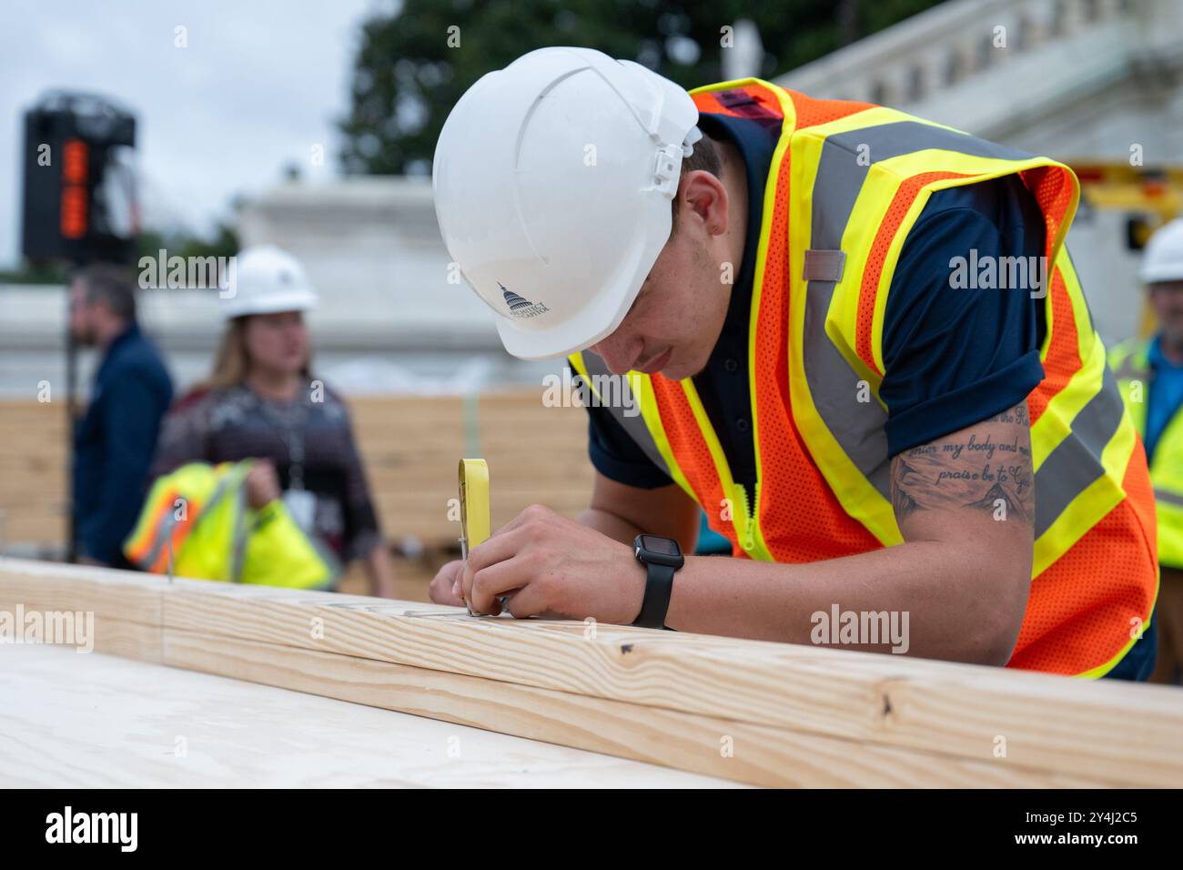 Washington, United States. 18th Sep, 2024. Capitol construction workers ...