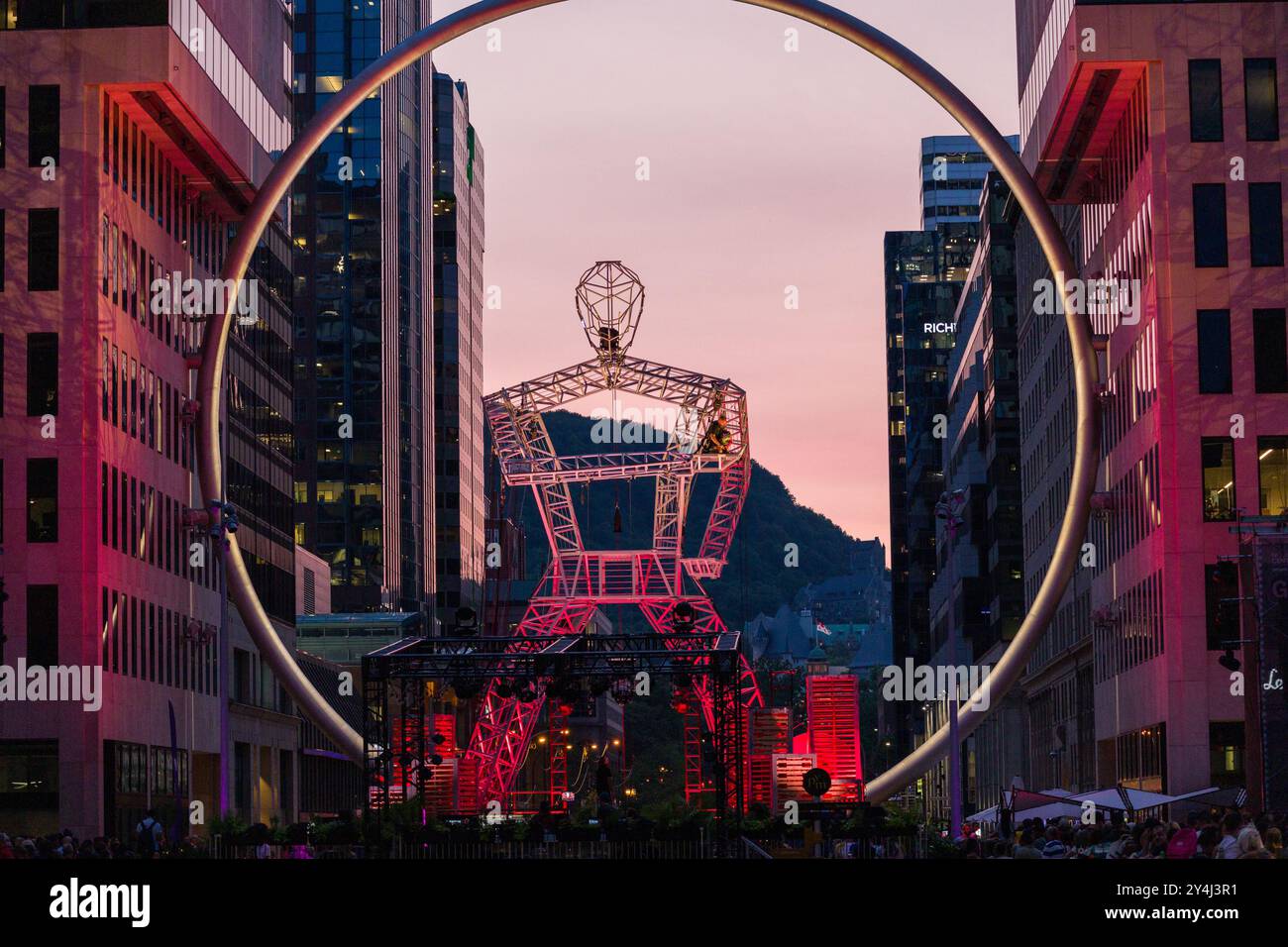 The Giant and the Giant Art Ring, Montreal, PQ, Canada Stock Photo - Alamy