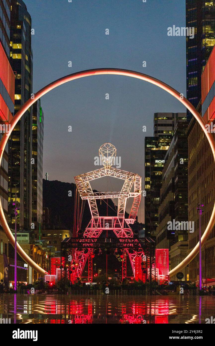 The circus The seven fingers of the hand performing on the Giant in ...