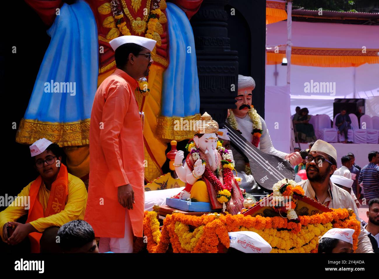 Pune, India - September 17, 2024, Kesariwada ganpati Ganesh immersion ...