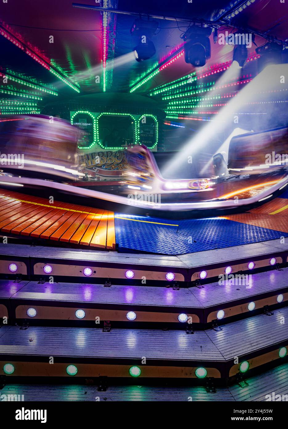 Light trails from the 'Waltzer' fairground ride at the annual 'Witney ...