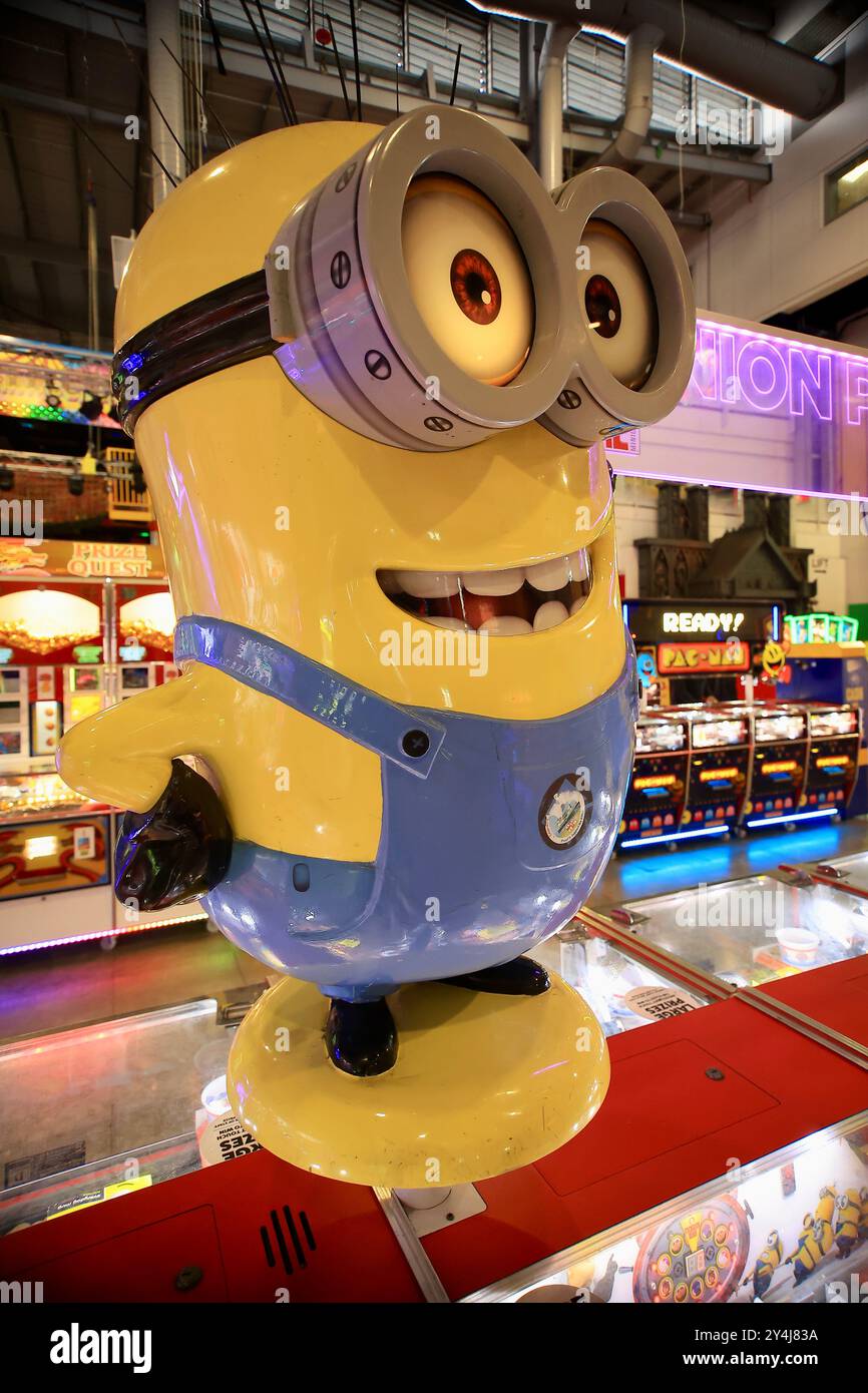 Arcades and amusements fun and noisy Stock Photo - Alamy