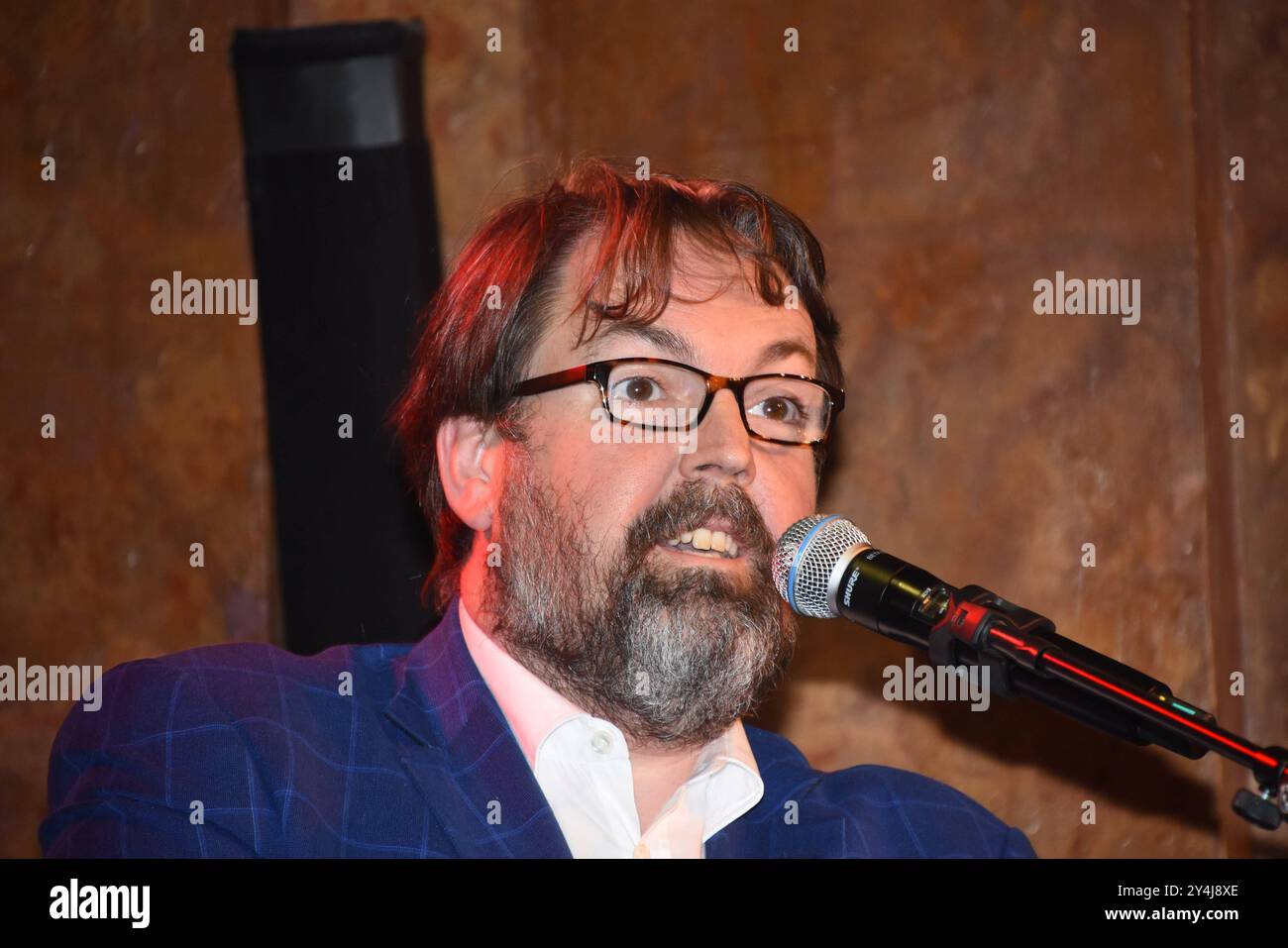 Andre Hartmann Kabarettist Musiker Saenger Muenchen 18.09 2024 ...