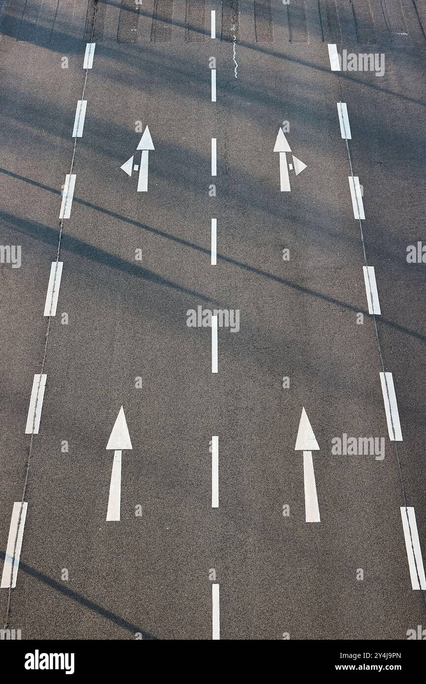 Turn around road signs hi-res stock photography and images - Alamy