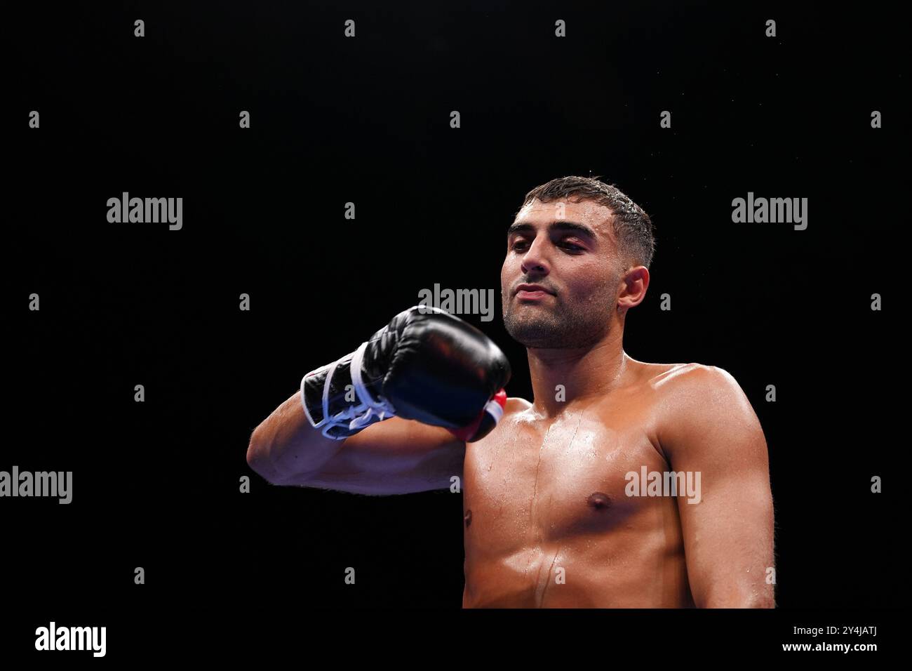 Adam Hamed celebrates victory over Santiago Garces in the second ...