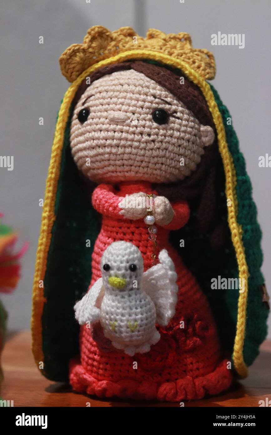 Virgin of guadalupe doll hi-res stock photography and images - Alamy
