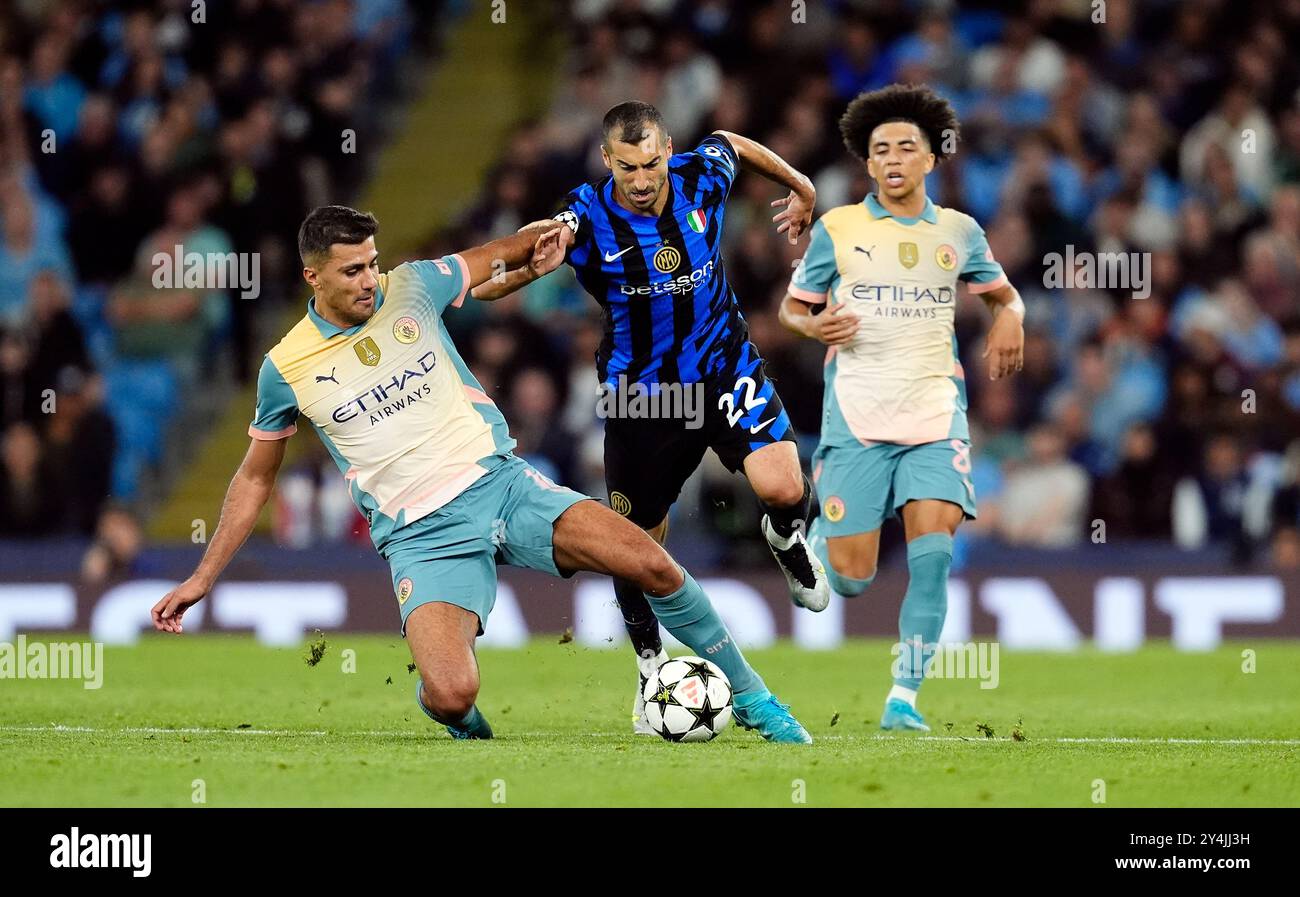 Manchester City's Rodri and Inter Milan's Henrikh Mkhitaryan (right ...